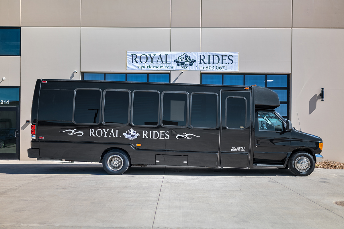 18 Passenger Limo Bus - Royal Rides